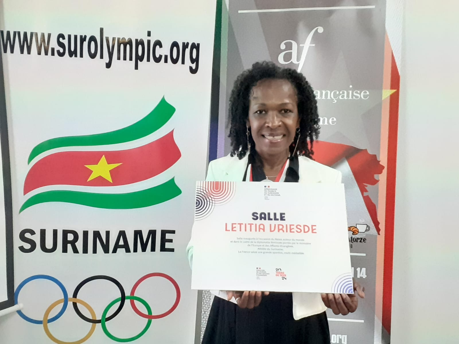 Nouvelle salle de conférence à l'Alliance Française du Suriname ...