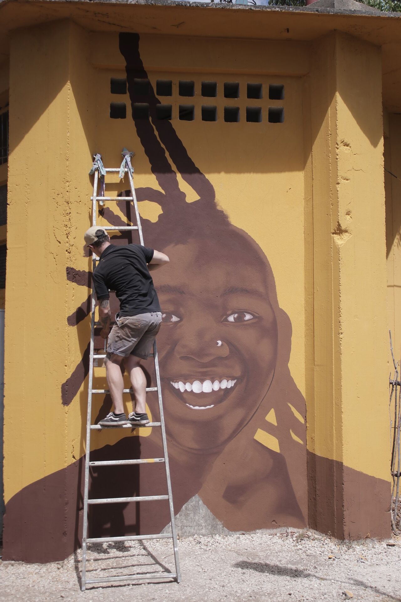 [ÉVÉNEMENT ARTISTIQUE] Réalisation d'une fresque monumentale à l'annexe ...